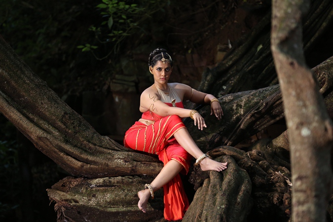 Neeya 2 Movie Stills