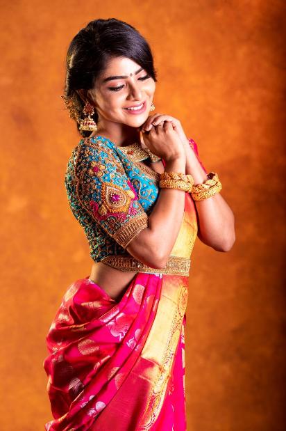 குக் வித் கோமாளி 2 புகழ் ‘பவித்ரா’வின் அழகிய புகைப்படங்கள்!